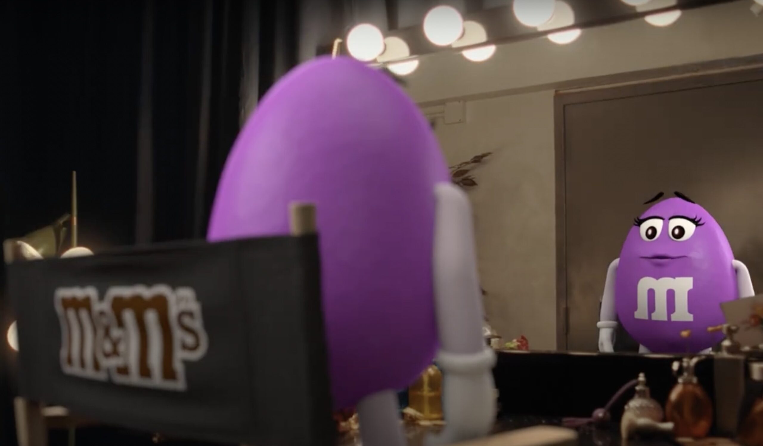 M&M’S voit la vie en violet avec sa nouvelle mascotte inclusive - Shake-It